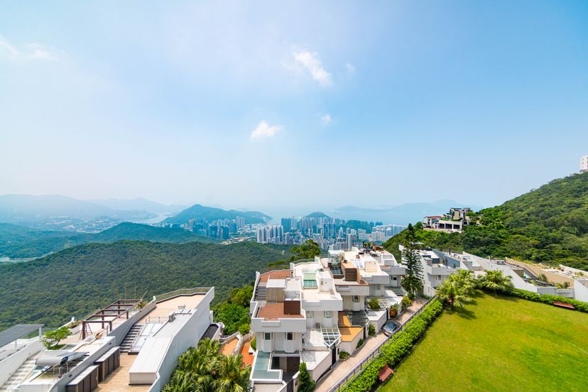 La Hacienda, The Peak | Property ID 301187